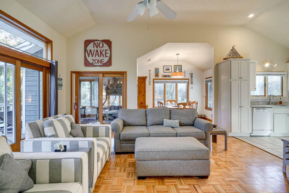 134 M² Cottage ∙ 4 Bedrooms ∙ 6 Guests - Duck, NC