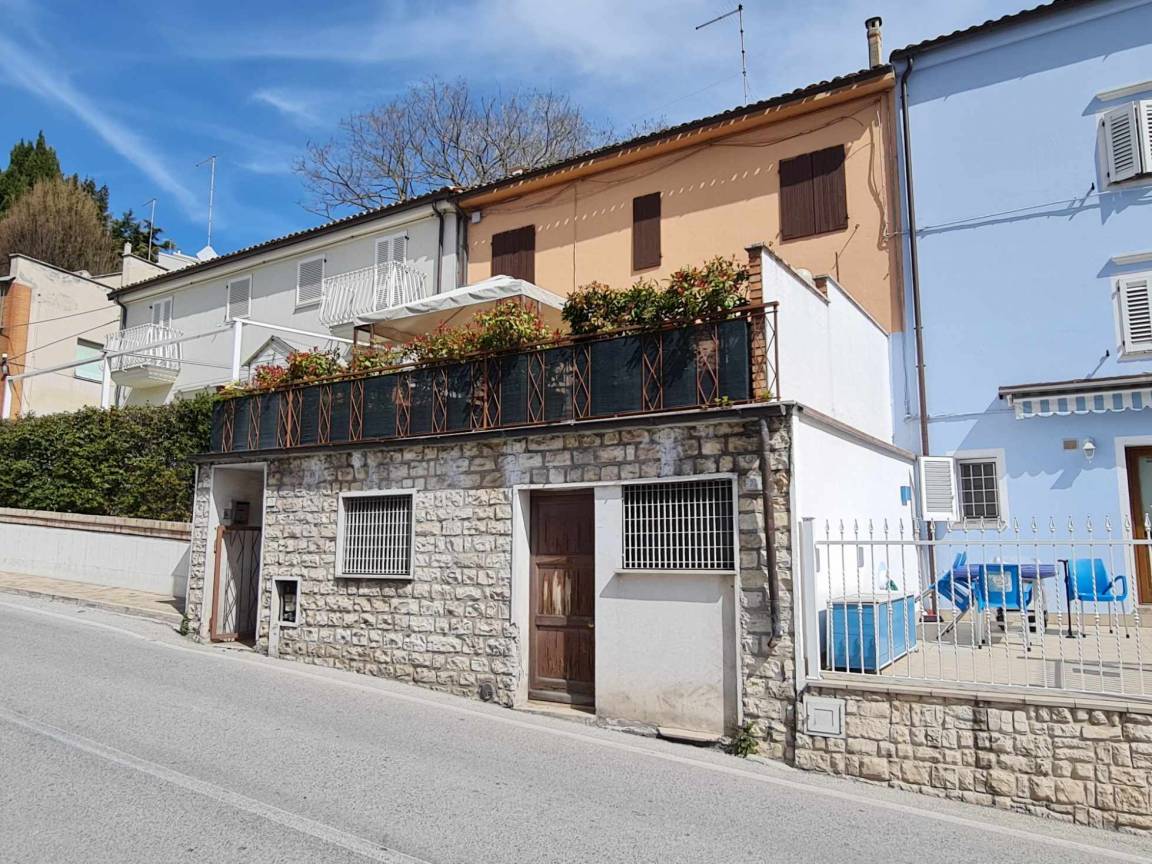 100 M² Maison De Vacances ∙ 4 Chambres ∙ 9 Personnes - Sirolo