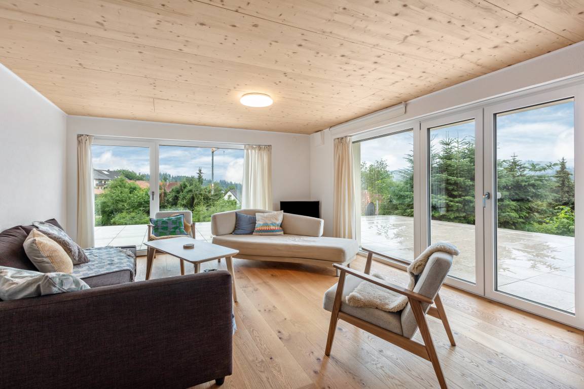 75 M² Ferienwohnung ∙ 2 Schlafzimmer ∙ 5 Gäste - Grafenhausen