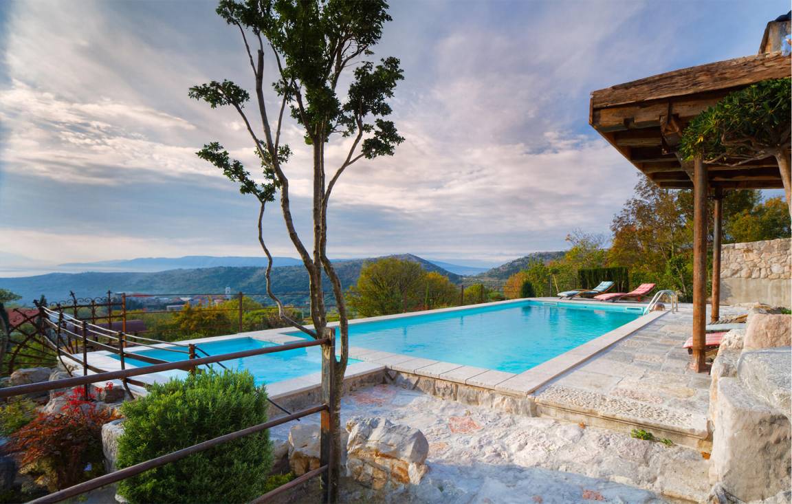 200 M² Ferienhaus ∙ 4 Schlafzimmer ∙ 8 Gäste - Novi Vinodolski