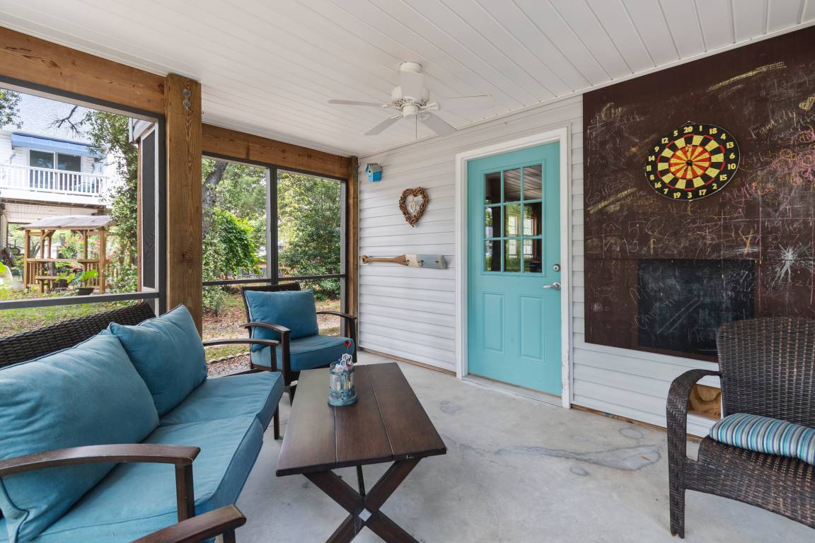 House ∙ 3 Bedrooms ∙ 9 Guests - Oak Island, NC