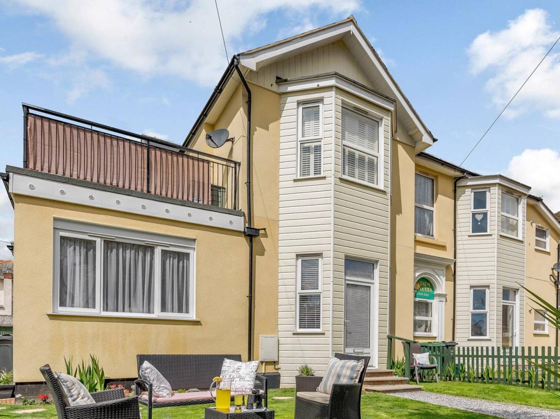 Cottage ∙ 2 Bedrooms ∙ 4 Guests - Sandown