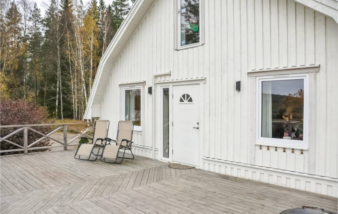 110 M² Lägenhet ∙ 3 Sovrum ∙ 6 Gäster - Forshaga