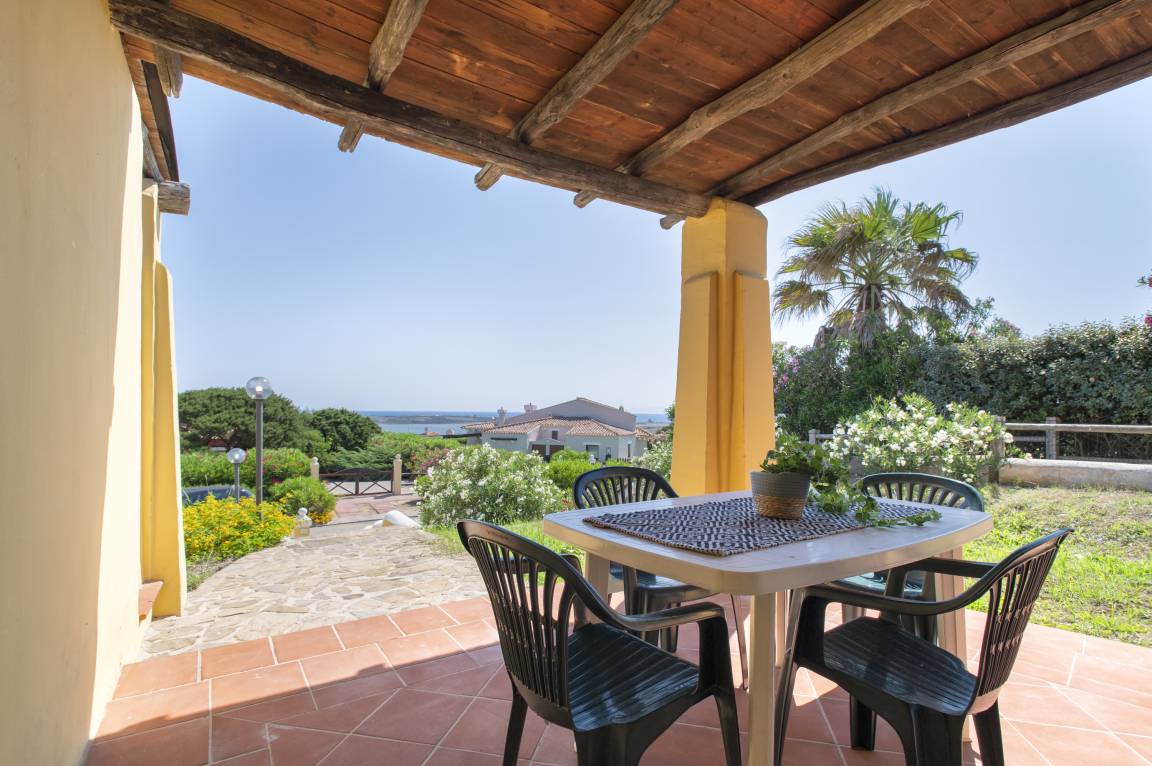 130 M² Villa ∙ 2 Habitaciones ∙ 6 Huéspedes - Stintino
