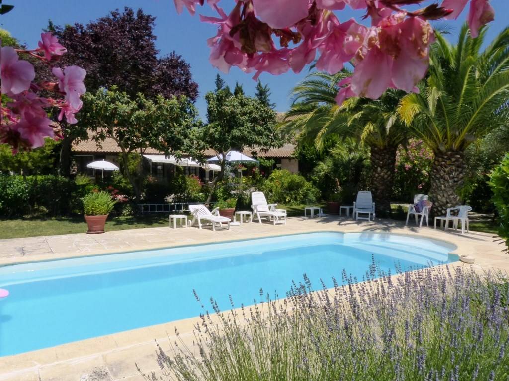 150 M² Maison De Vacances ∙ 3 Chambres ∙ 6 Personnes - Saint-Laurent-d'Aigouze