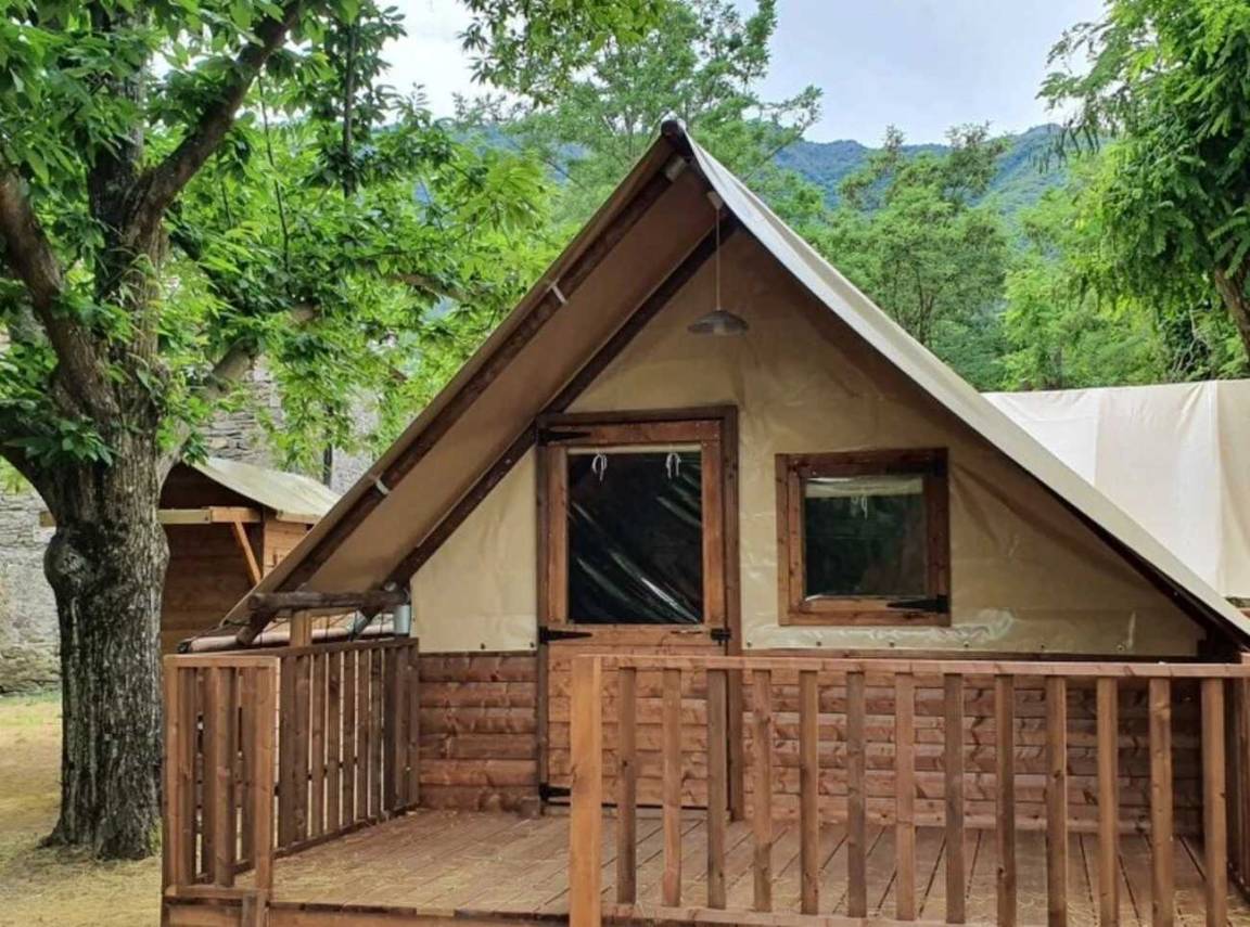 19 M² Tent ∙ 2 Slaapkamers ∙ 5 Gasten - Ligurië