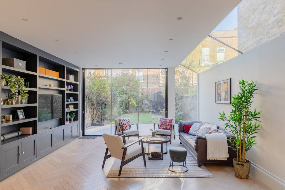 22 M² Ferienhaus ∙ 5 Schlafzimmer ∙ 8 Gäste - London
