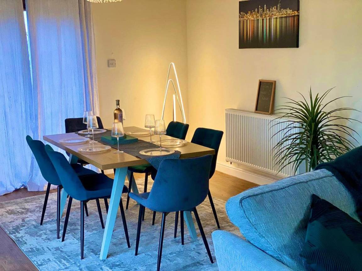 40 M² House ∙ 3 Bedrooms ∙ 10 Guests - Banbury