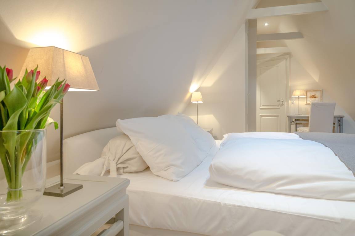 16 M² Hotel ∙ 2 Guests - List