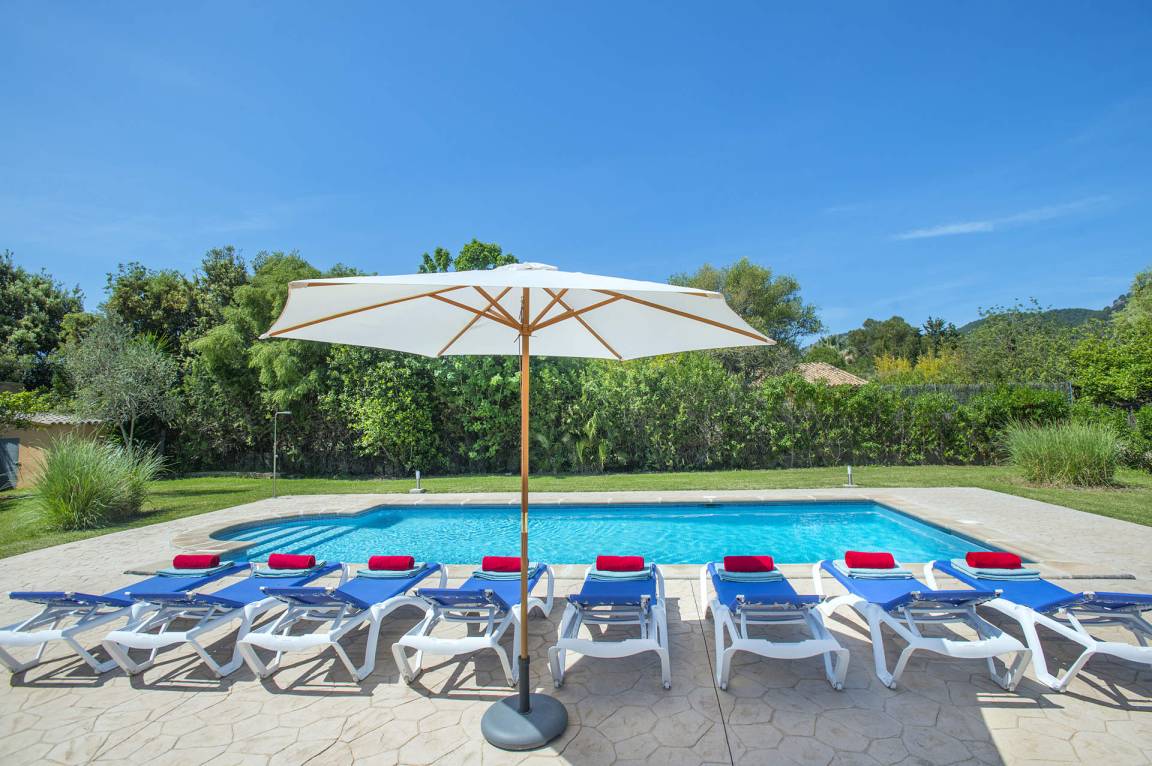 250 M² Villa ∙ 2 Bedrooms ∙ 8 Guests - Pollença