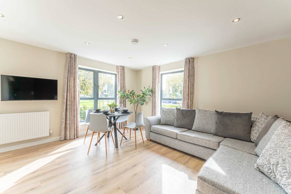 Apartment ∙ 2 Bedrooms ∙ 4 Guests - East Midlands Airport (EMA)