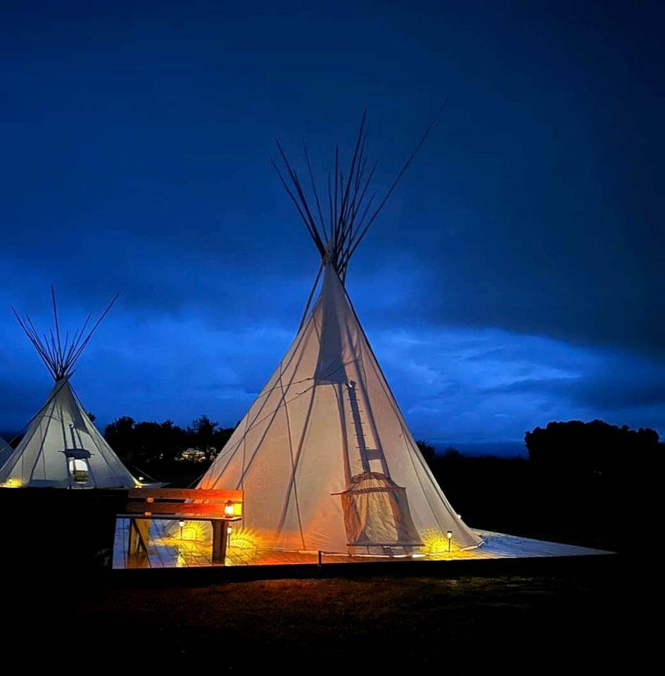 Camping ∙ 1 Bedroom ∙ 4 Guests - Wyoming