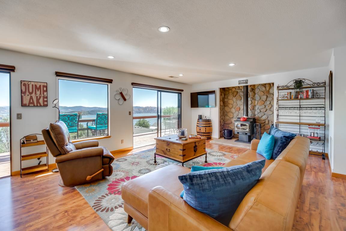 195 M² House ∙ 3 Bedrooms ∙ 6 Guests - Crimson Ridge, Kelseyville