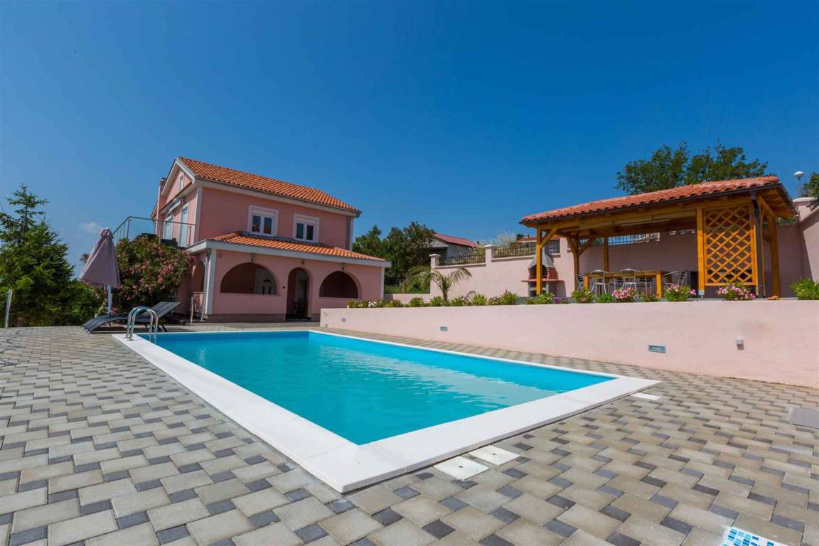 125 M² Villa ∙ 4 Bedrooms ∙ 10 Guests - Crikvenica