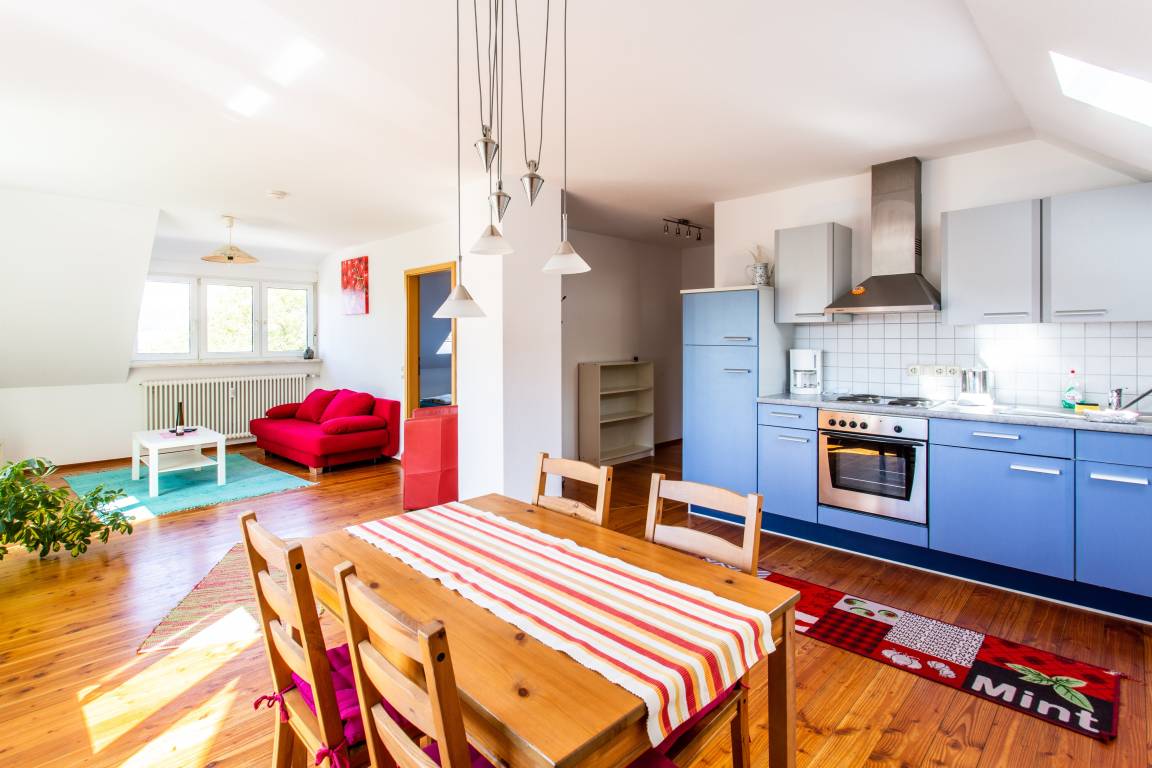 54 M² Ferienwohnung ∙ 1 Schlafzimmer ∙ 4 Gäste - Stockach