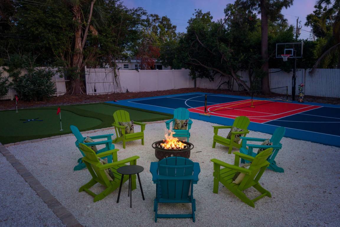 Apartment ∙ 4 Bedrooms ∙ 16 Guests - Bradenton, FL