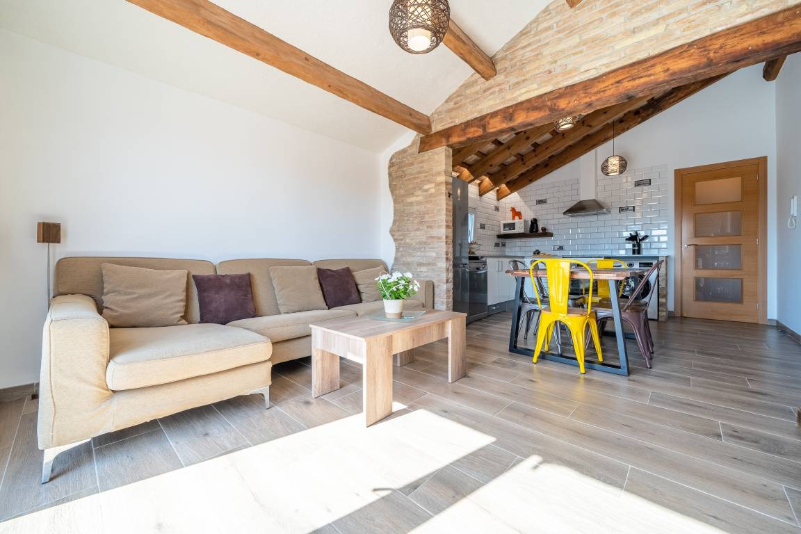 65 M² Huis ∙ 3 Slaapkamers ∙ 6 Gasten - Deltebre