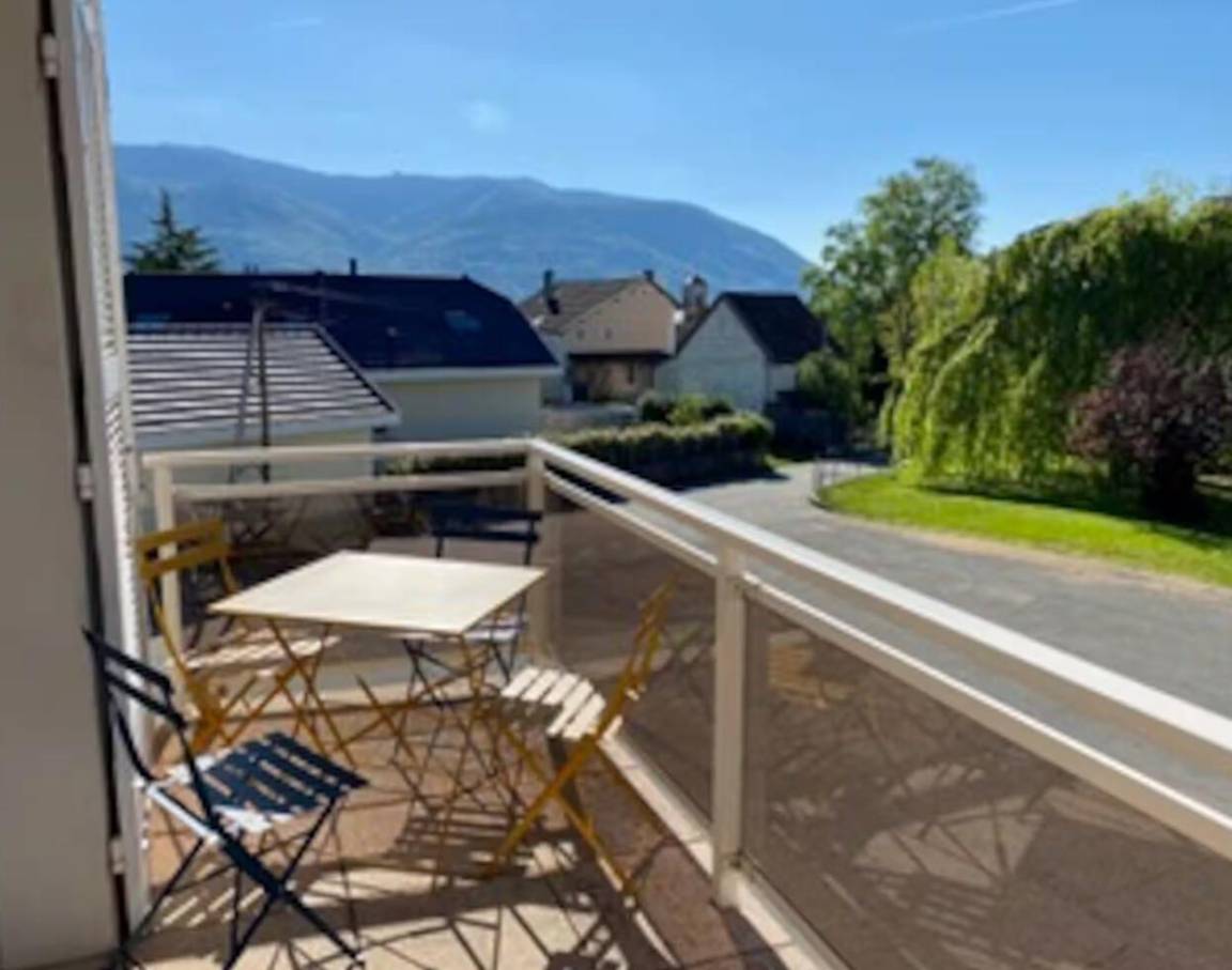 143 M² Gîte ∙ 3 Chambres ∙ 6 Personnes - Hauteville-Lompnes