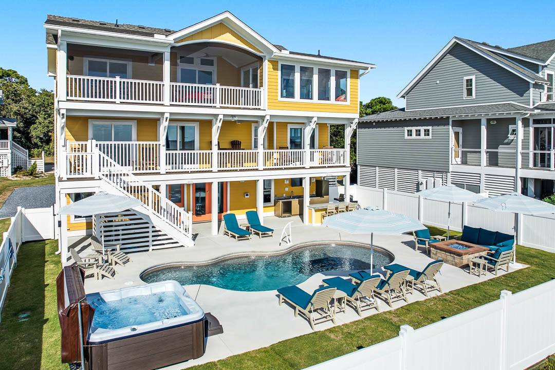 House ∙ 5 Bedrooms ∙ 10 Guests - Kitty Hawk, NC