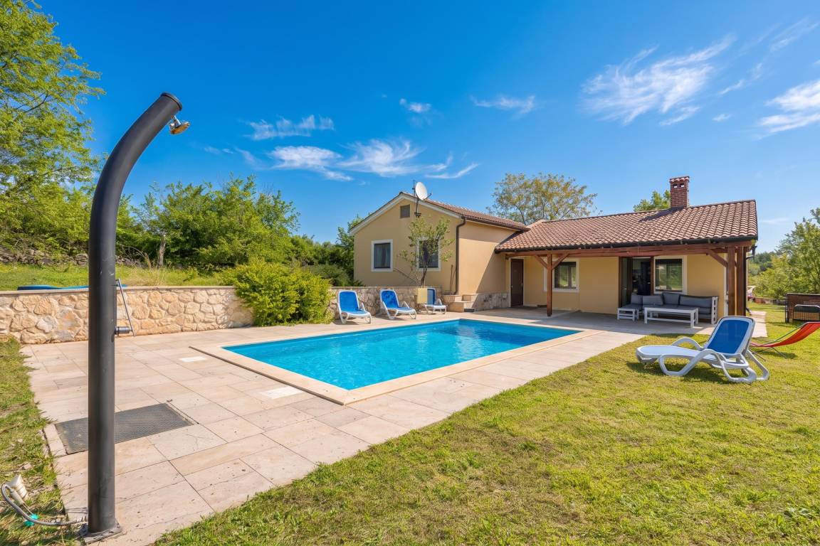 140 M² Maison De Vacances ∙ 3 Chambres ∙ 6 Personnes - Pazin