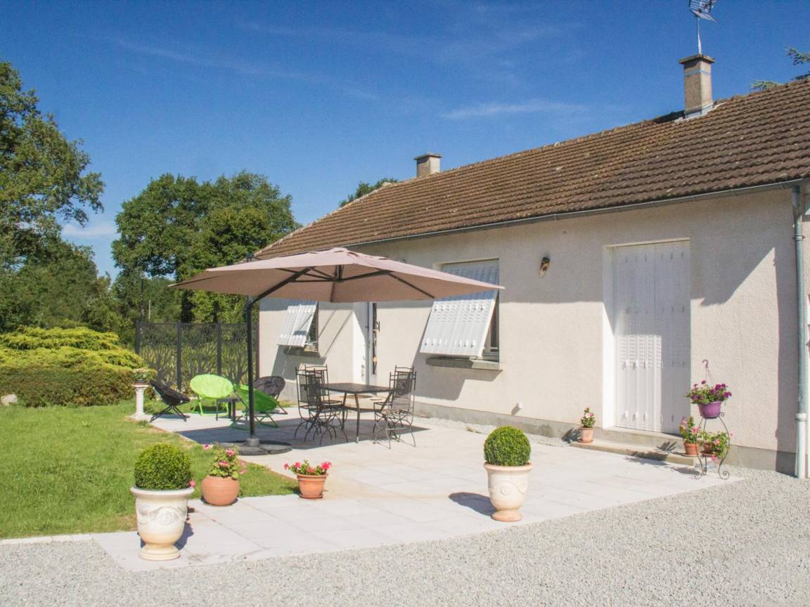 95 M² Casa Rural ∙ 3 Habitaciones ∙ 6 Huéspedes - Évaux-les-Bains