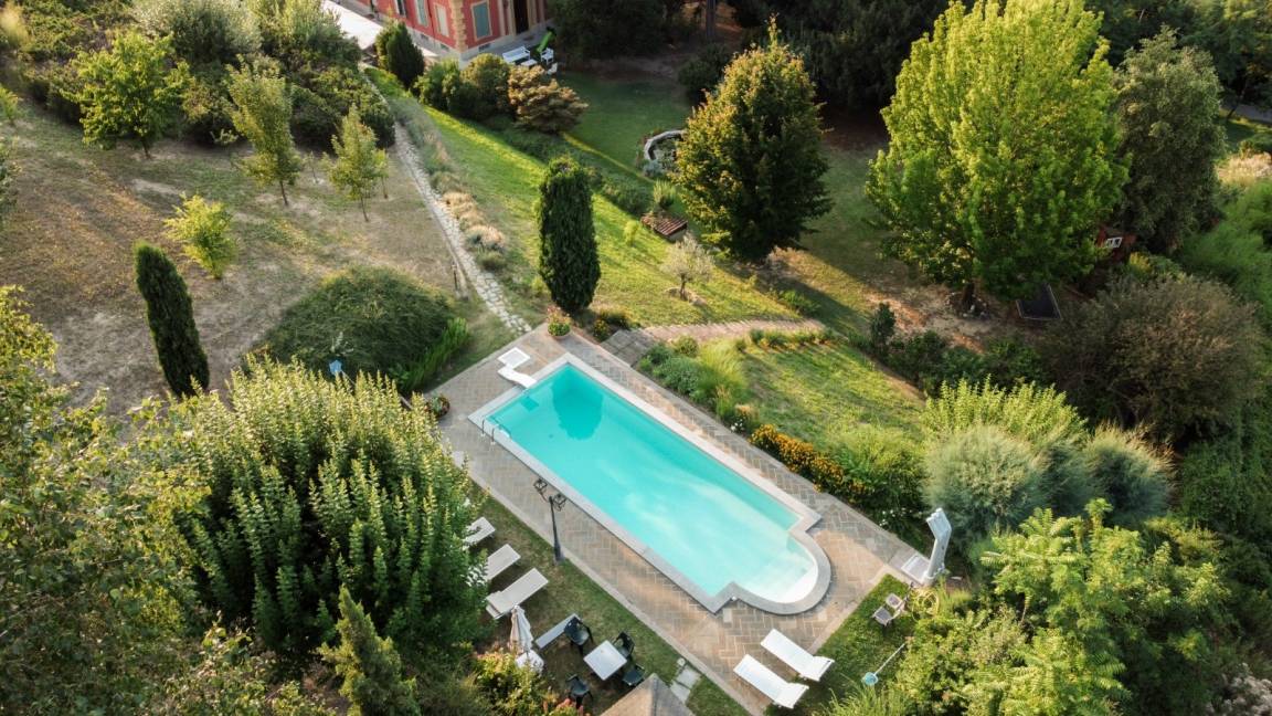 80 M² Ferienhaus ∙ 2 Schlafzimmer ∙ 4 Gäste - Asti