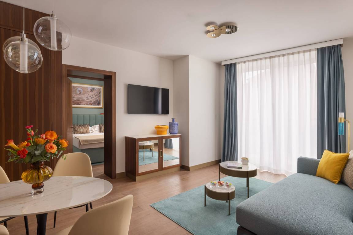 70 M² Apartment ∙ 2 Bedrooms ∙ 4 Guests - Florenz