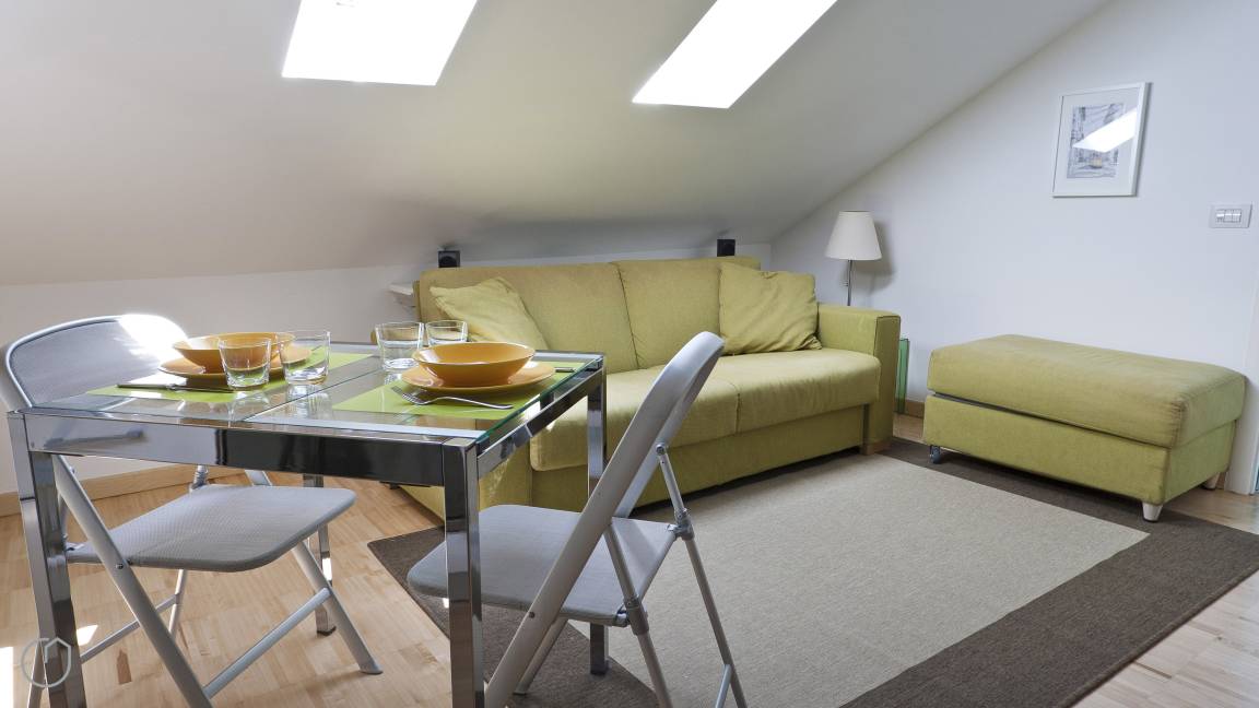 25 M² Apartamento ∙ 1 Quarto ∙ 2 Hóspedes - Milão