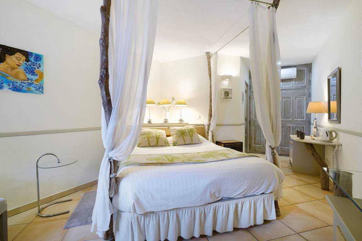 25 M² Chambre D'hôtes ∙ 1 Chambre ∙ 2 Personnes - La Colle-sur-Loup