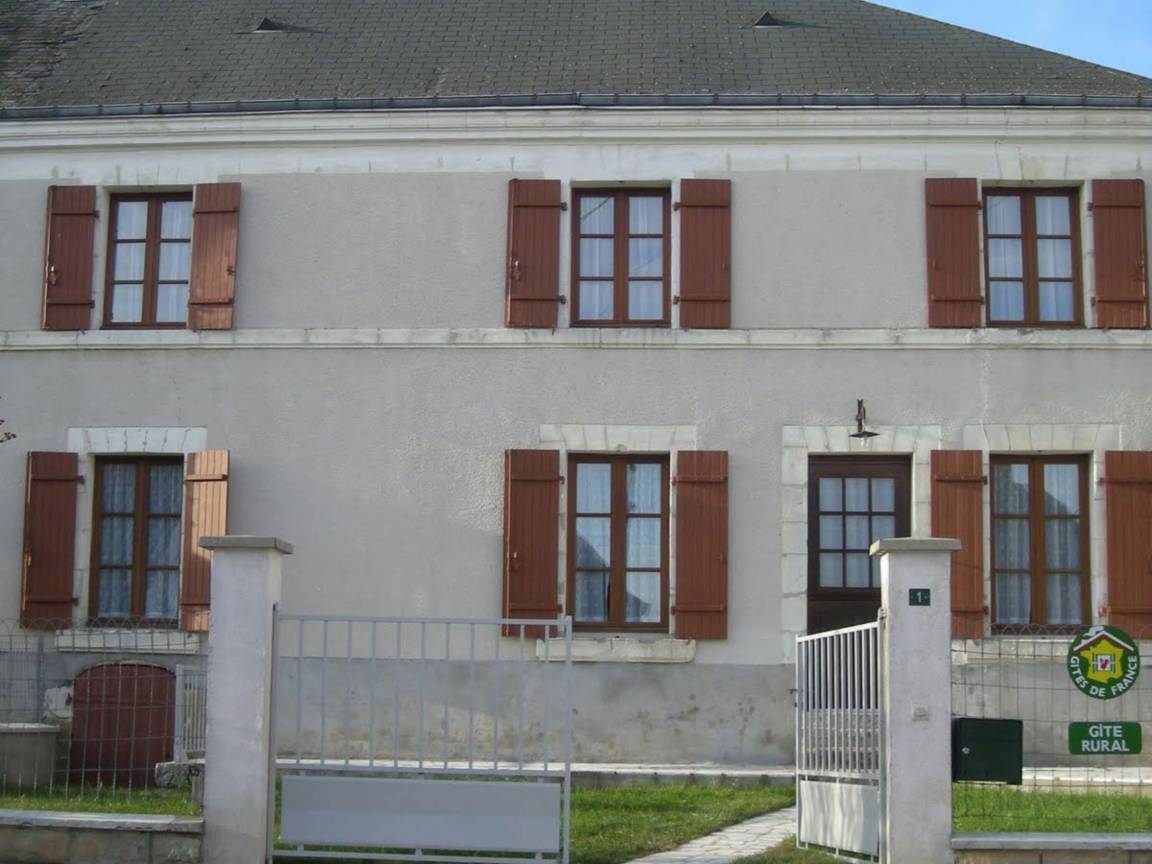 200 M² Cottage ∙ 5 Chambres ∙ 10 Personnes - Indre