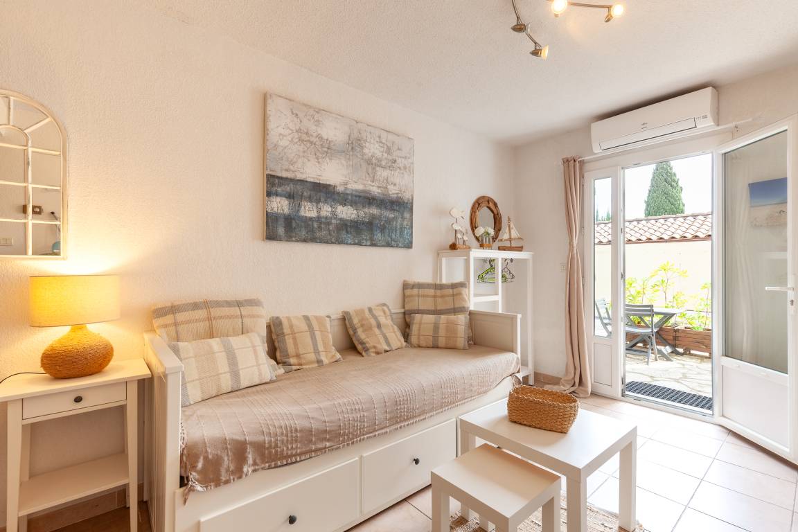 22 M² Studio Flat ∙ 2 Guests - Sanary-sur-Mer