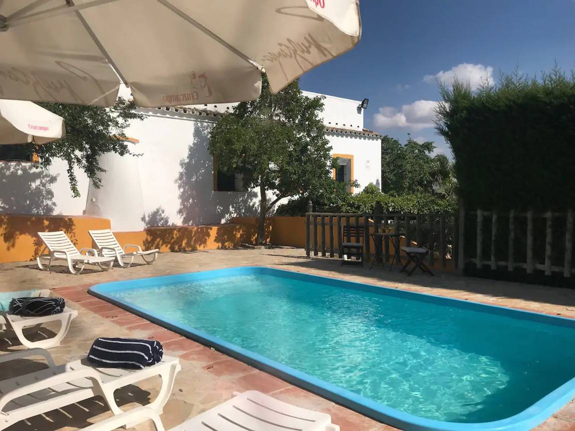 180 M² Villa ∙ 3 Habitaciones ∙ 6 Huéspedes - Osuna