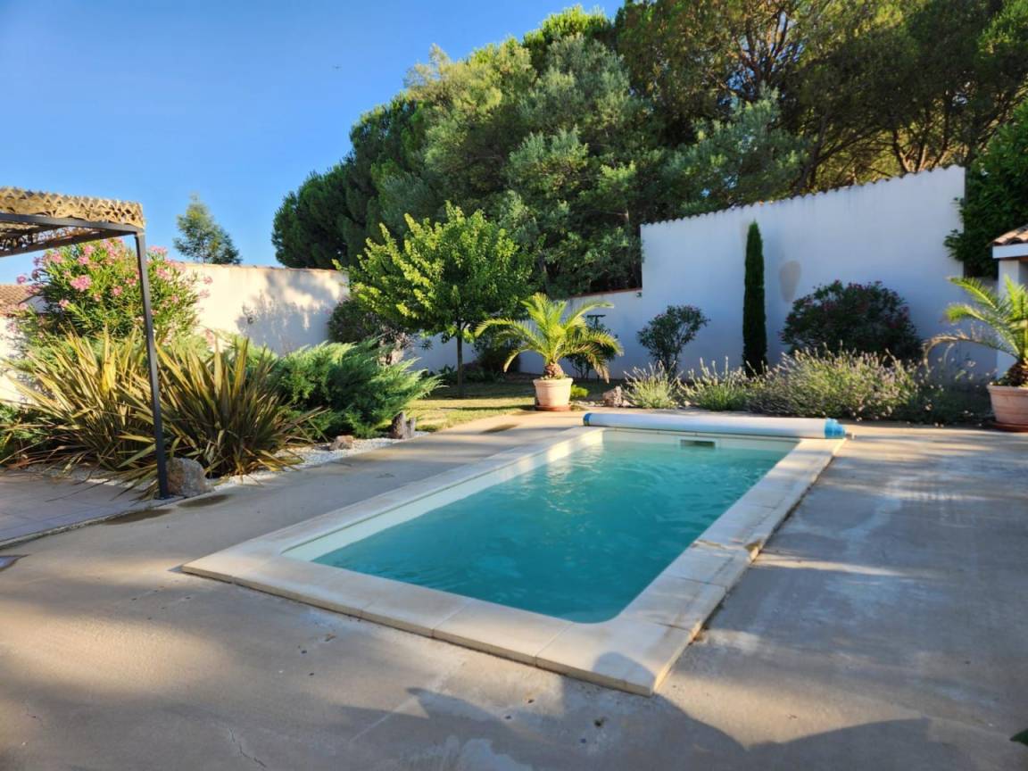 98 M² Gîte ∙ 3 Chambres ∙ 6 Personnes - Autignac