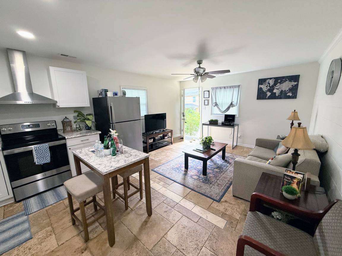 69 M² Apartment ∙ 2 Bedrooms ∙ 4 Guests - Durham, NC
