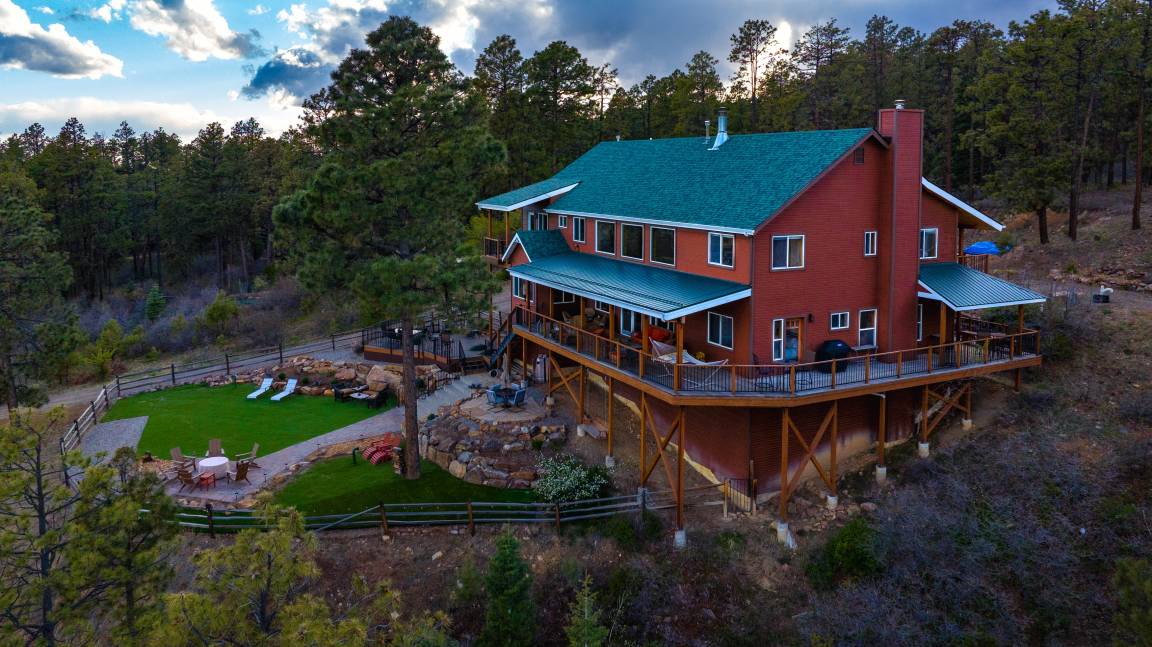 418 M² House ∙ 5 Bedrooms ∙ 12 Guests - Durango, CO