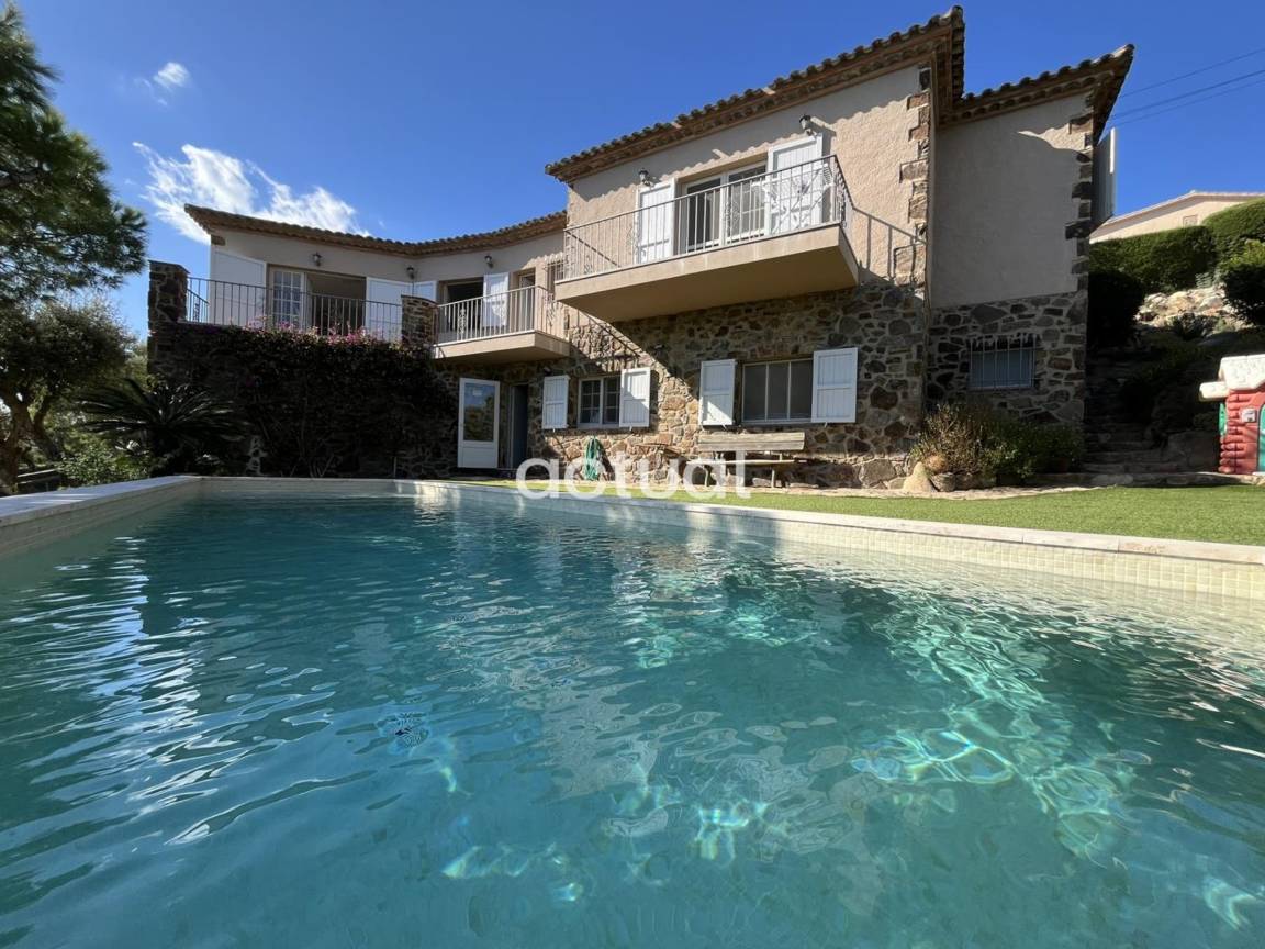 160 M² Huis ∙ 5 Slaapkamers ∙ 10 Gasten - Sant Feliu de Guíxols