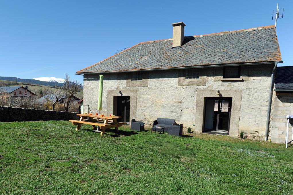 140 M² Gîte ∙ 3 Chambres ∙ 6 Personnes - Bourg-Madame