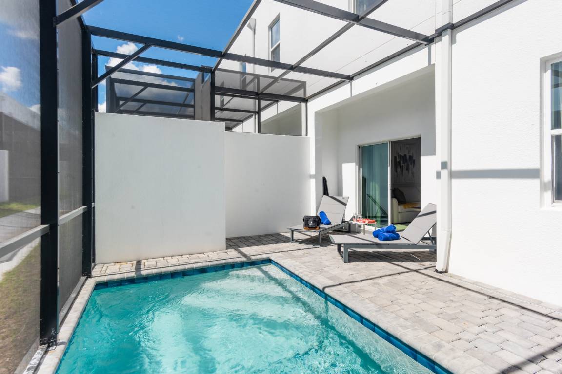 199 M² House ∙ 4 Bedrooms ∙ 7 Guests - Davenport, FL