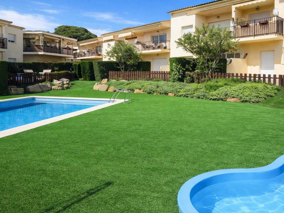 60 M² Apartment ∙ 2 Bedrooms ∙ 5 Guests - Palamós