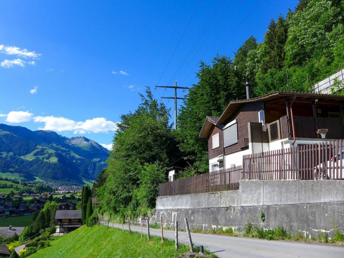 83 M² Ferienhaus ∙ 3 Schlafzimmer ∙ 6 Gäste - Kiental BE