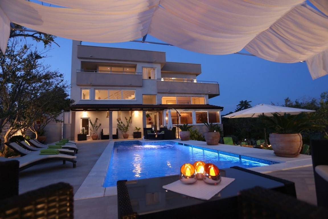 250 M² Villa ∙ 5 Schlafzimmer ∙ 10 Gäste - Trogir