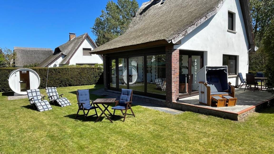 83 M² Ferienhaus ∙ 2 Schlafzimmer ∙ 4 Gäste - Wustrow