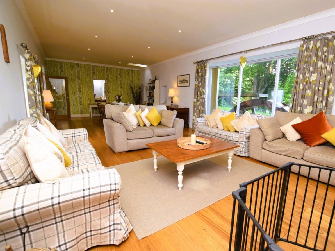 Cottage ∙ 4 Bedrooms ∙ 8 Guests - Moffat