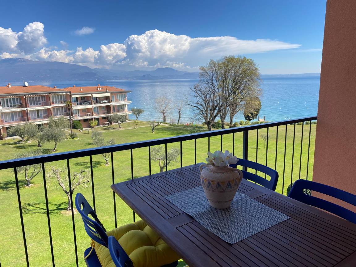 45 M² Apartamento ∙ 1 Habitación ∙ 4 Huéspedes - Sirmione