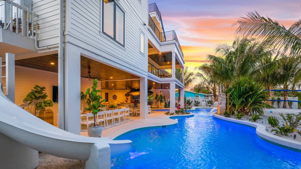 715 M² Huis ∙ 7 Slaapkamers ∙ 19 Gasten - Venice, FL