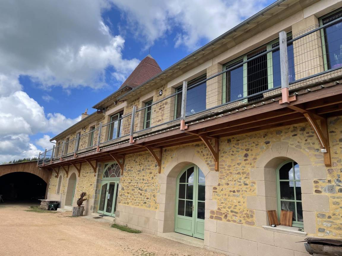 200 M² Gîte ∙ 2 Chambres ∙ 4 Personnes - Allier