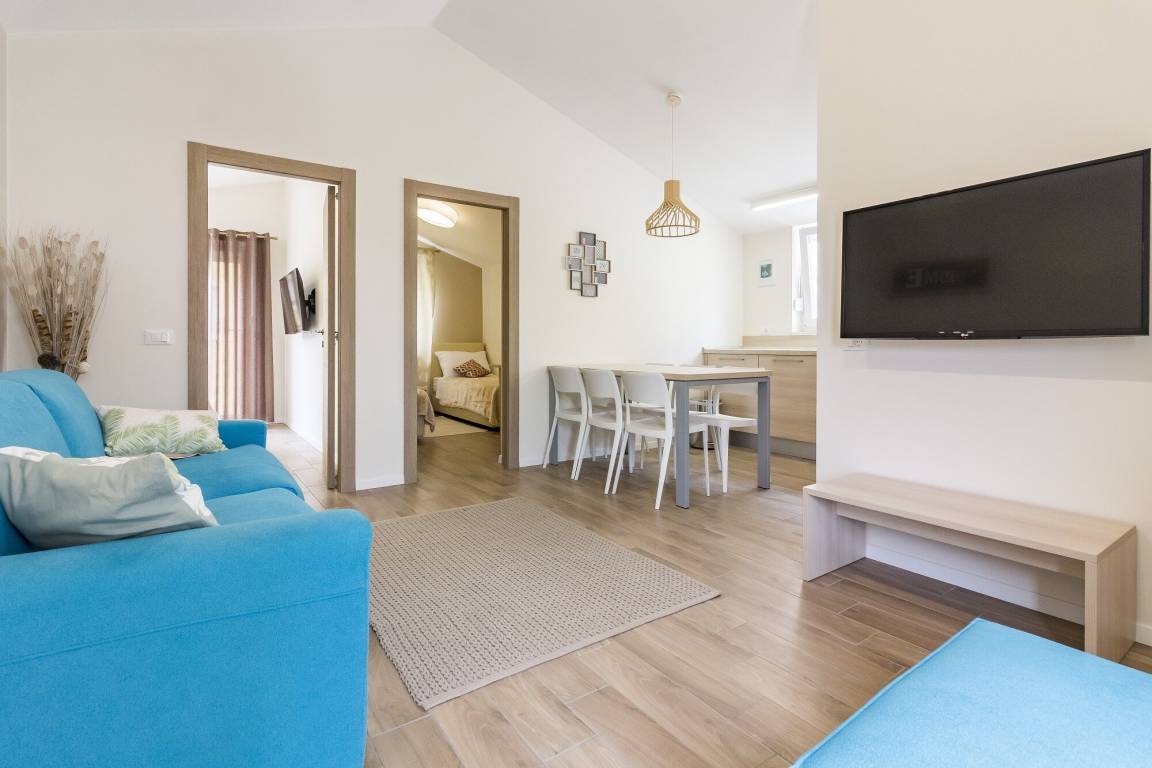 72 M² Apartment ∙ 2 Bedrooms ∙ 6 Guests - Pula