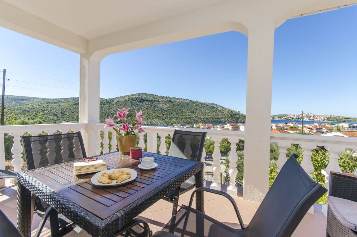 43 M² Apartment ∙ 2 Bedrooms ∙ 4 Guests - Primošten