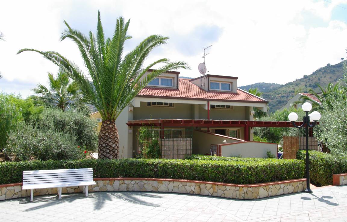 75 M² Appartement ∙ 2 Chambres ∙ 5 Personnes - Cefalù