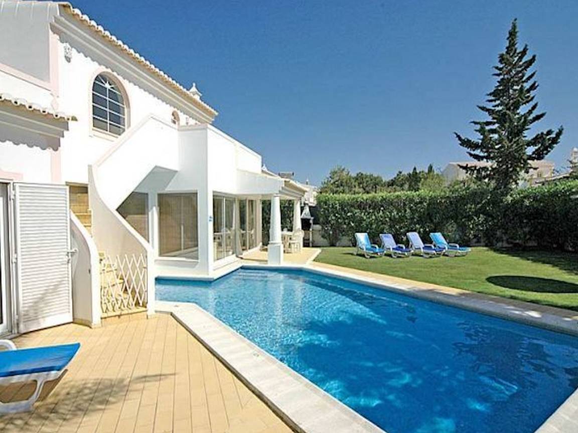 200 M² Villa ∙ 3 Schlafzimmer ∙ 6 Gäste - Guia